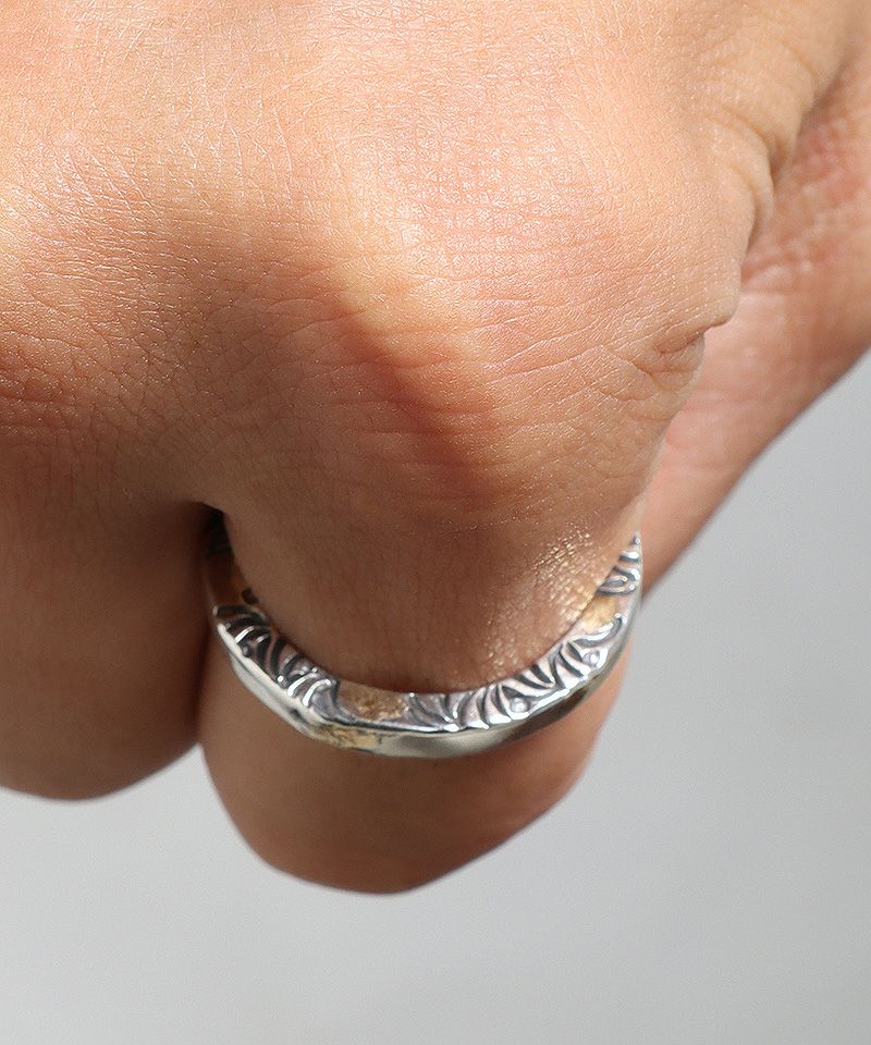 【VIVIFY(ビビファイ)】【予約販売ご注文から1ヶ月後出荷】SideArabesque Ring(3mm body)w-gold 指輪(VFR-165) | CAMBIO カンビオ