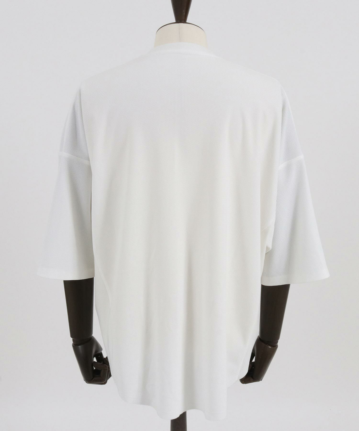 【Magine(マージン)】Deformed waffle jacquard fastener design T-shirt カットソー ...