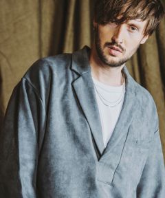 50%OFF【NO ID.(ノーアイディー)】ﾌｪｲｸｽｴｰﾄﾞﾉｯﾁﾄﾞﾗﾍﾟﾙPO ラペルスウェット(855006-890T ...