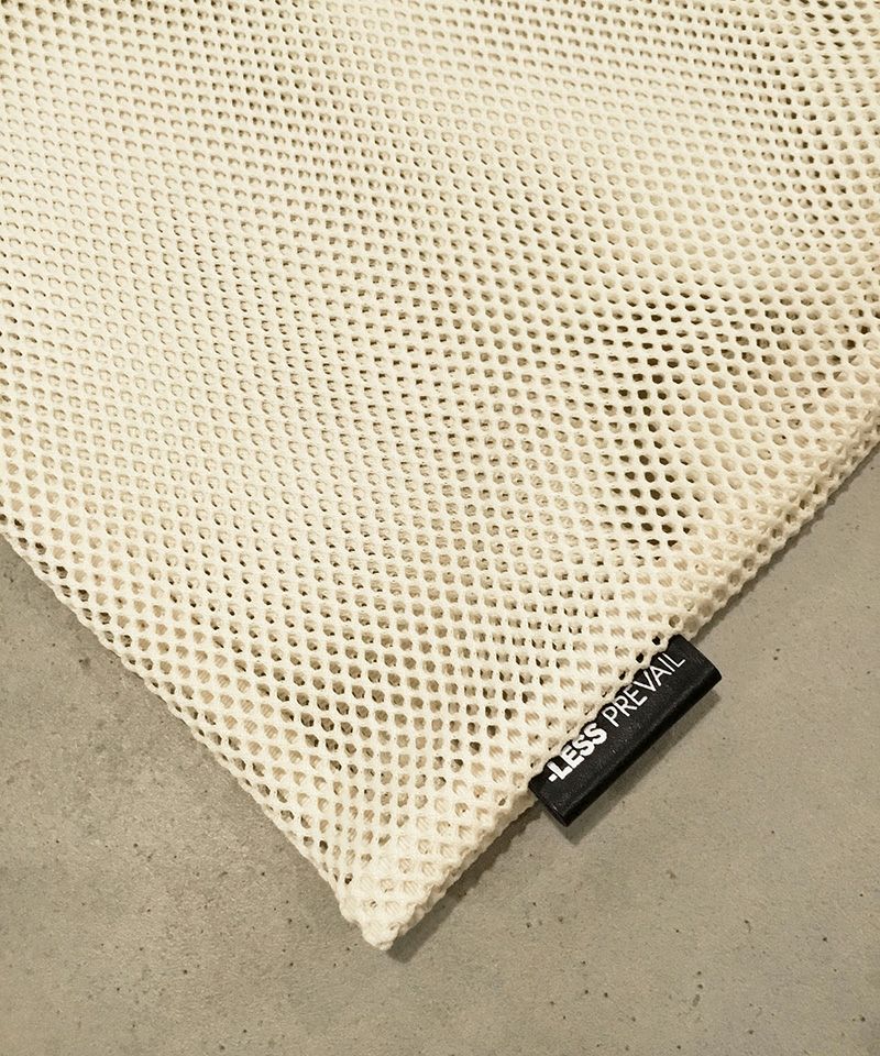 【LESS DESIGN(レスデザイン)】【予約販売ご注文から1ヶ月後出荷】 「-LESS PREVAIL」Aire／フラットSD Mサイズ ミニマルショルダーバッグ(PSTB-2004 ...